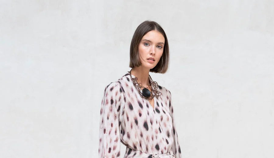 Cómo vestir en un evento formal: claves para un look perfecto – Rivera
